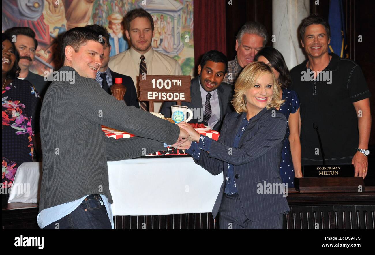 Aziz ansari and rashida jones hi-res stock photography and images - Alamy