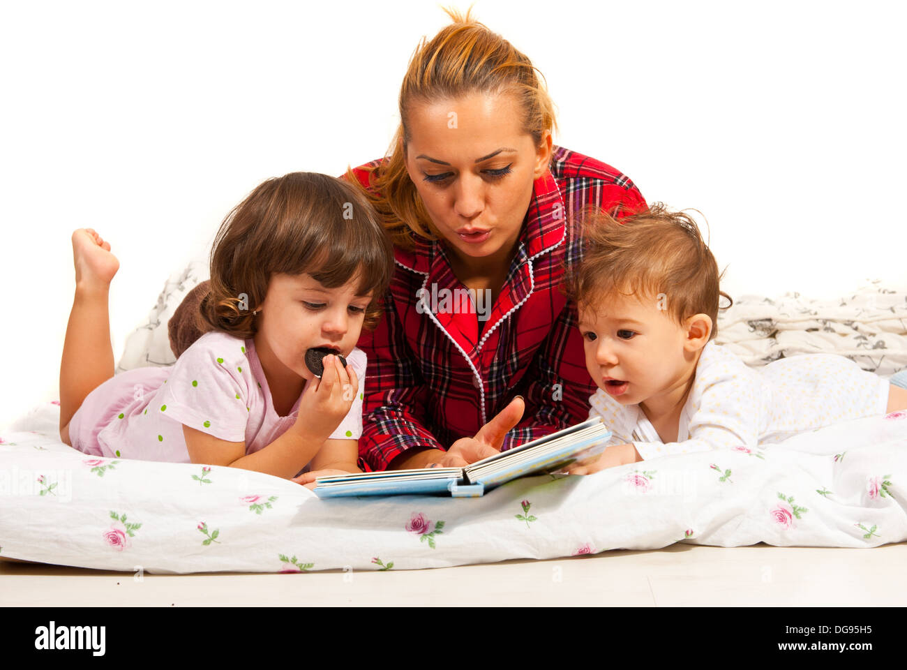Bedtime story hi-res stock photography and images - Alamy