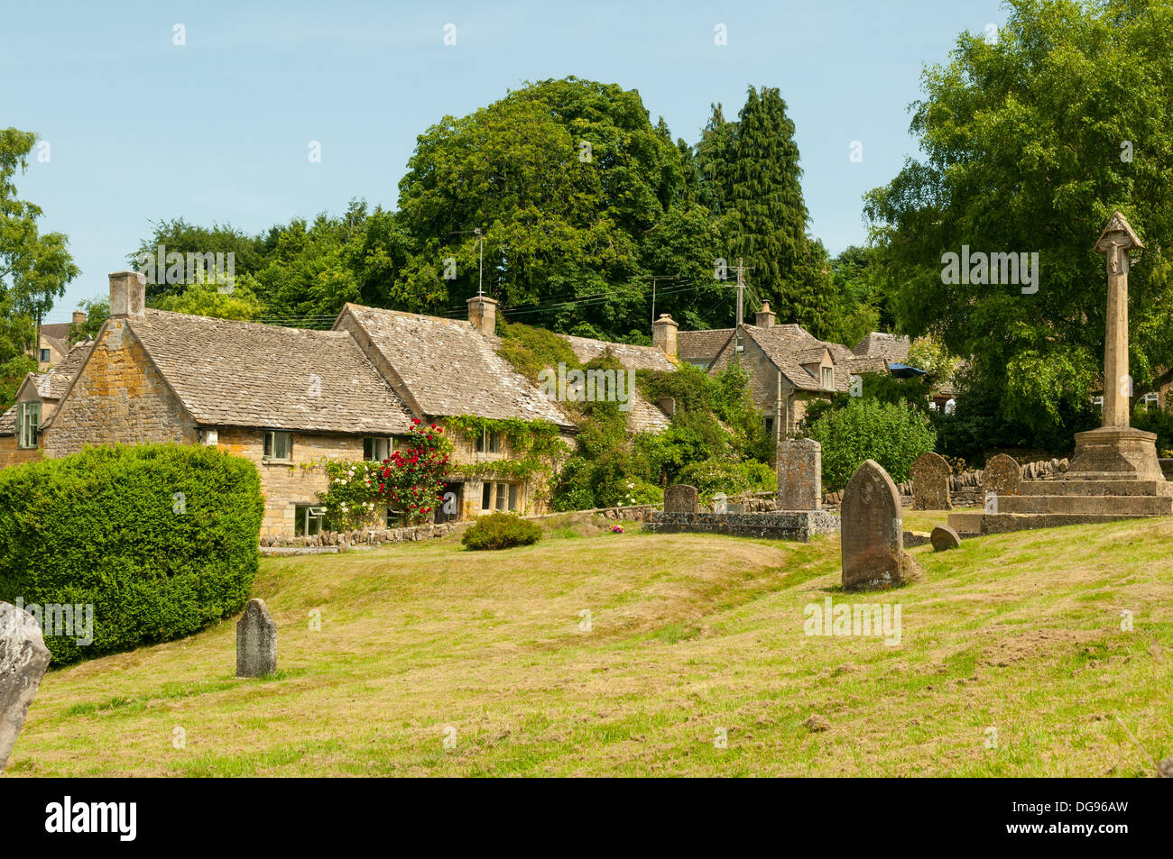 Cottages at Snowshill, Gloucestershire, England Stock Photo - Alamy