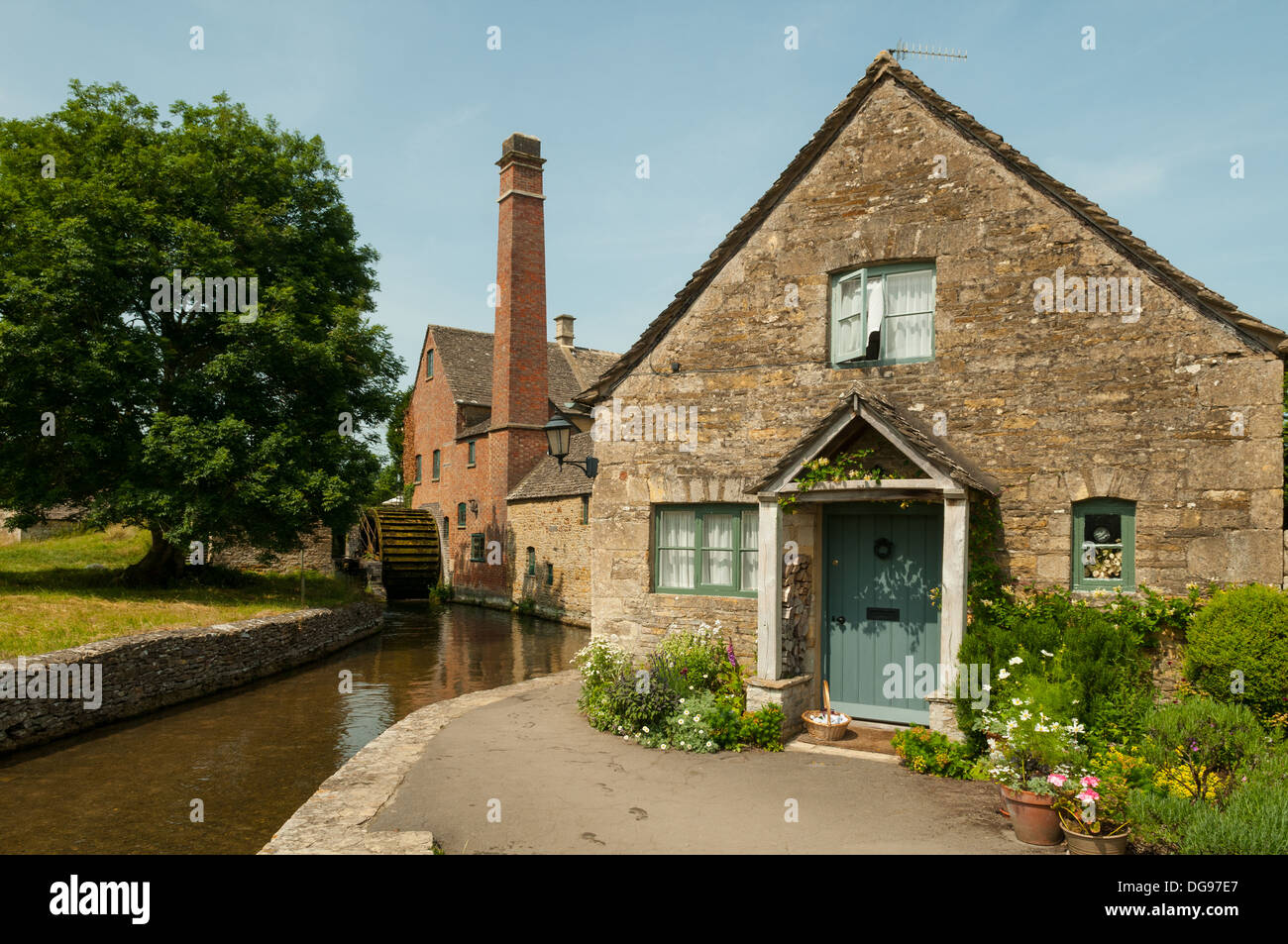 The Mill at Lower Slaughter, Gloucestershire, England Stock Photo - Alamy