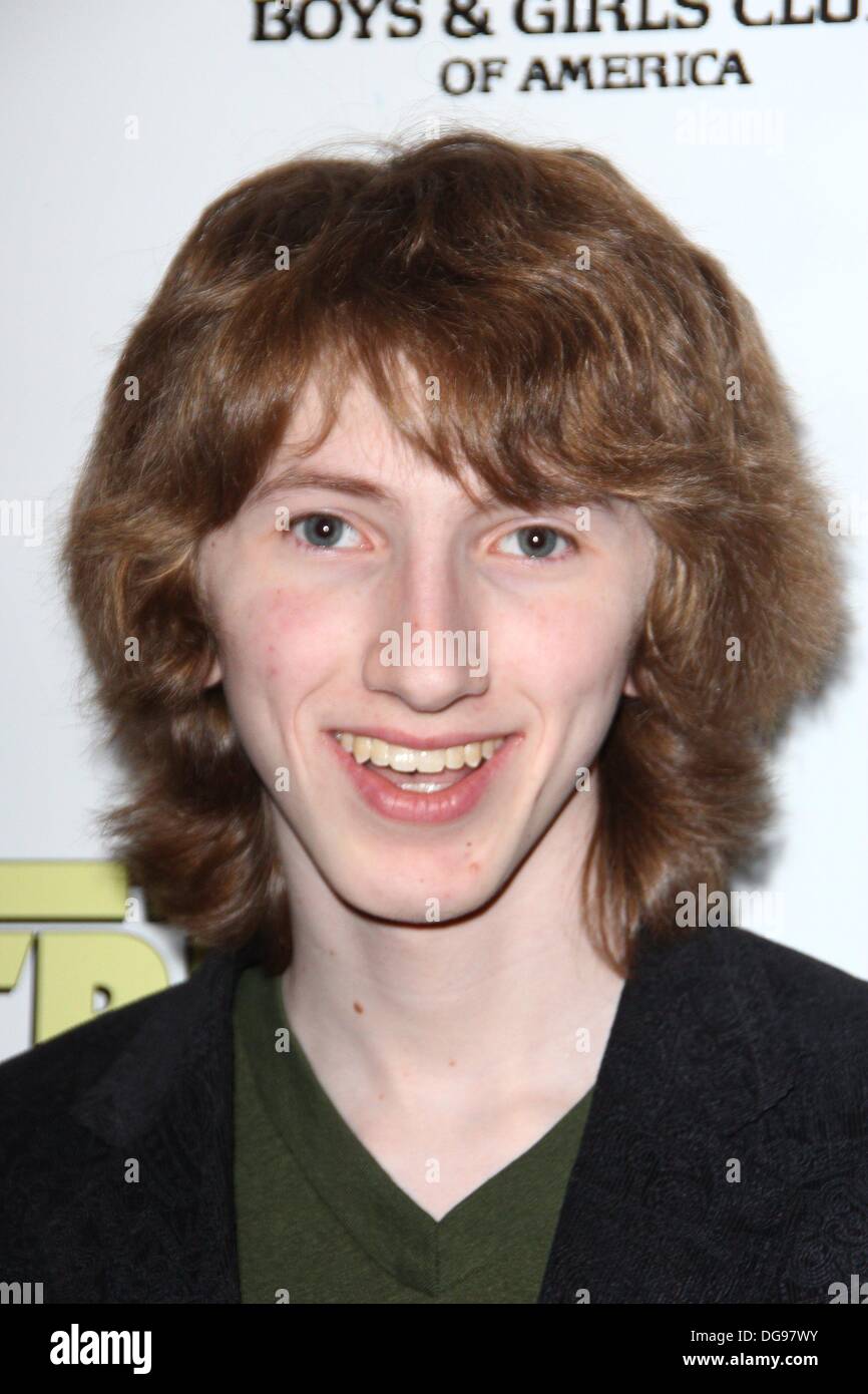 Los Angeles, California, USA. 16th Oct, 2013. Nick Azarian attends The ...