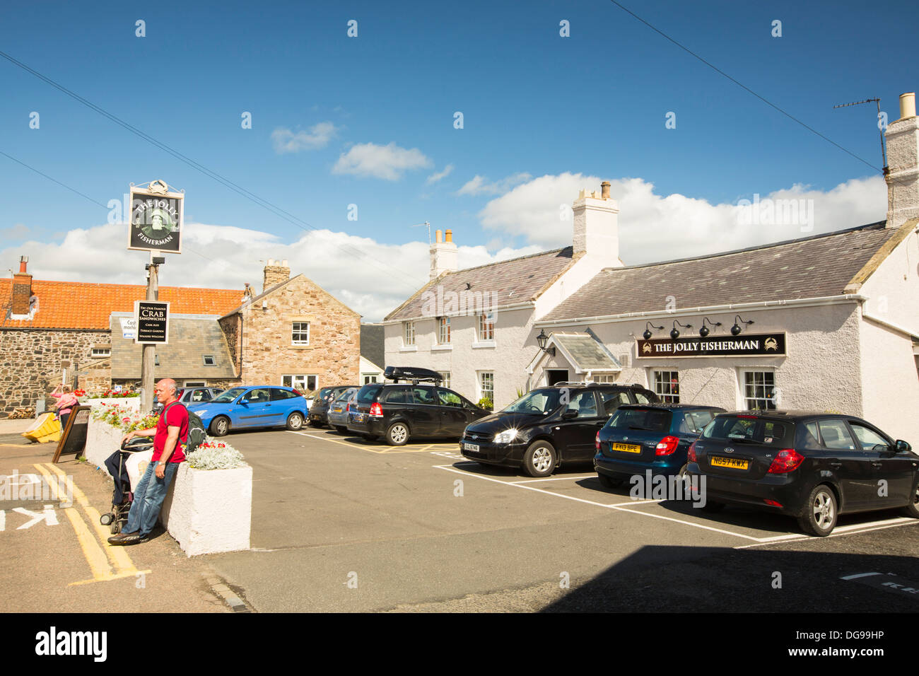 The jolly fisherman pub craster hi-res stock photography and images - Alamy