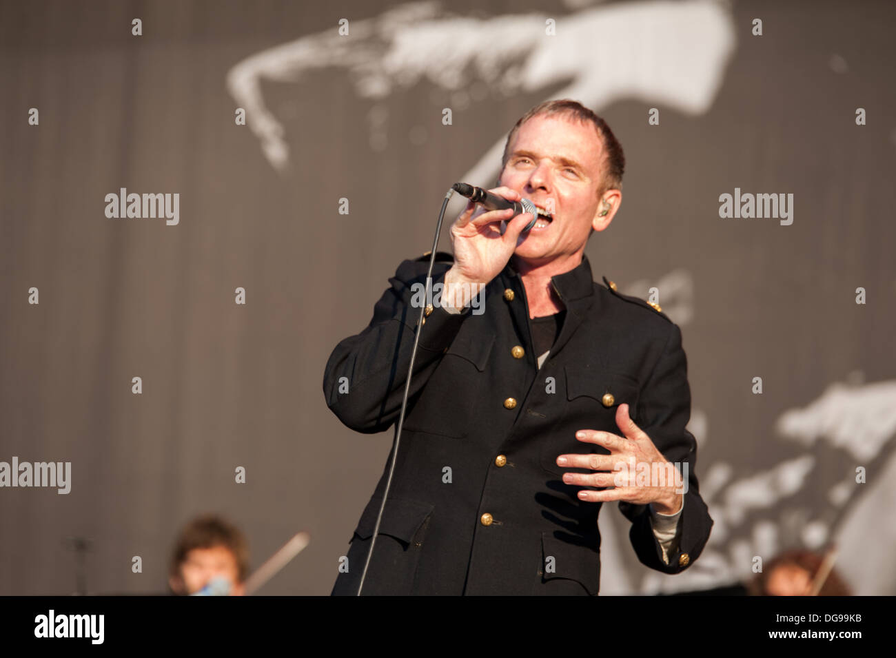 Stuart Murdoch of Scottish indie pop band Belle and Sebastian ...