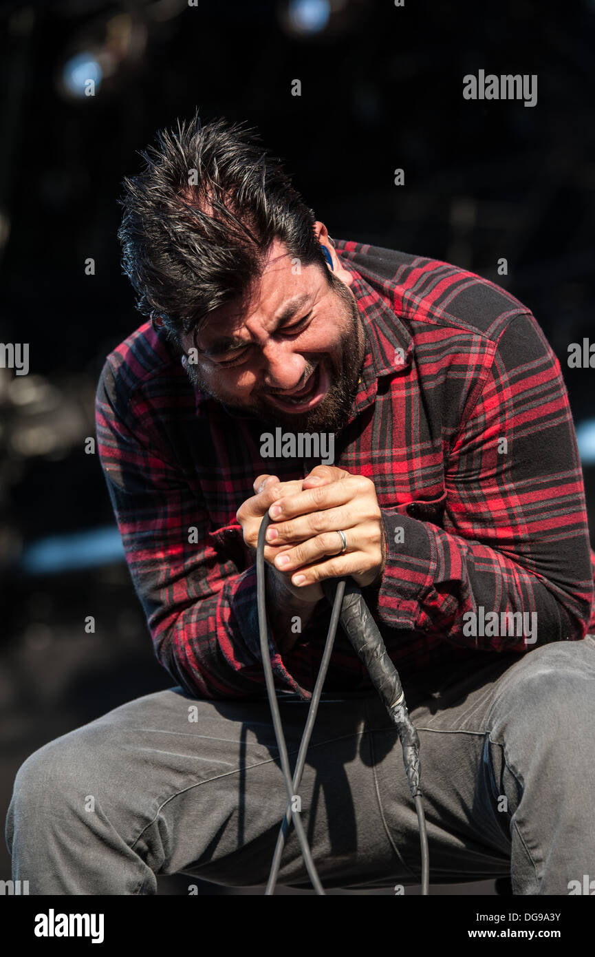 Lead singer chino us band hi-res stock photography and images - Alamy