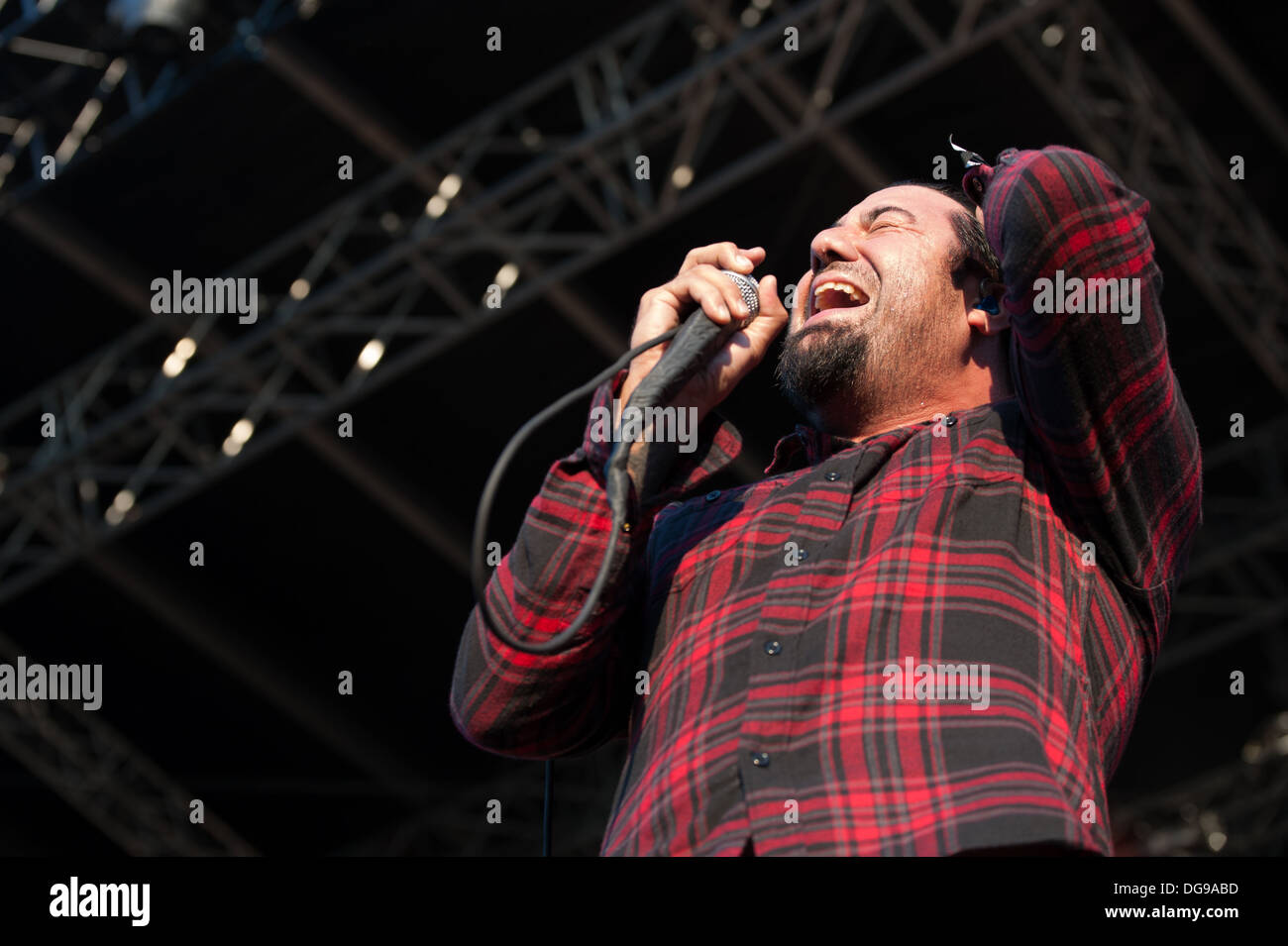Lead singer of the band the deftones hi-res stock photography and ...