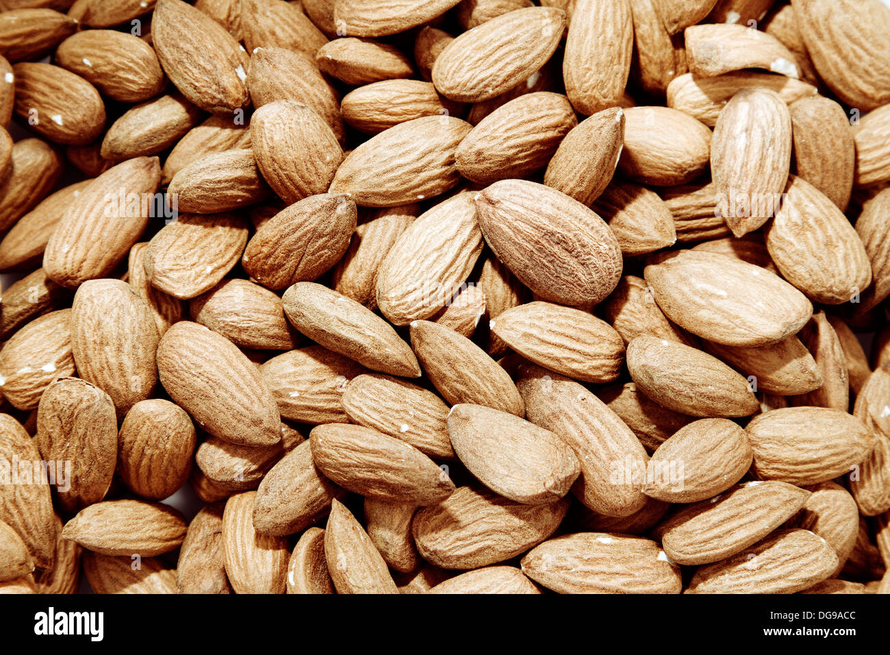 Closeup of raw almonds Stock Photo - Alamy