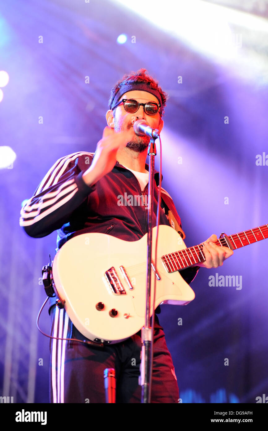 Oliver everett hi-res stock photography and images - Alamy