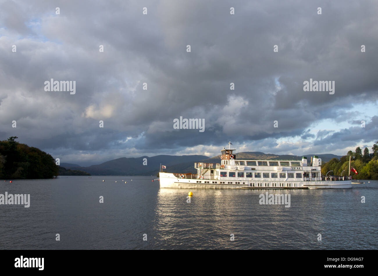 Steamboat lake windermere hi-res stock photography and images - Alamy
