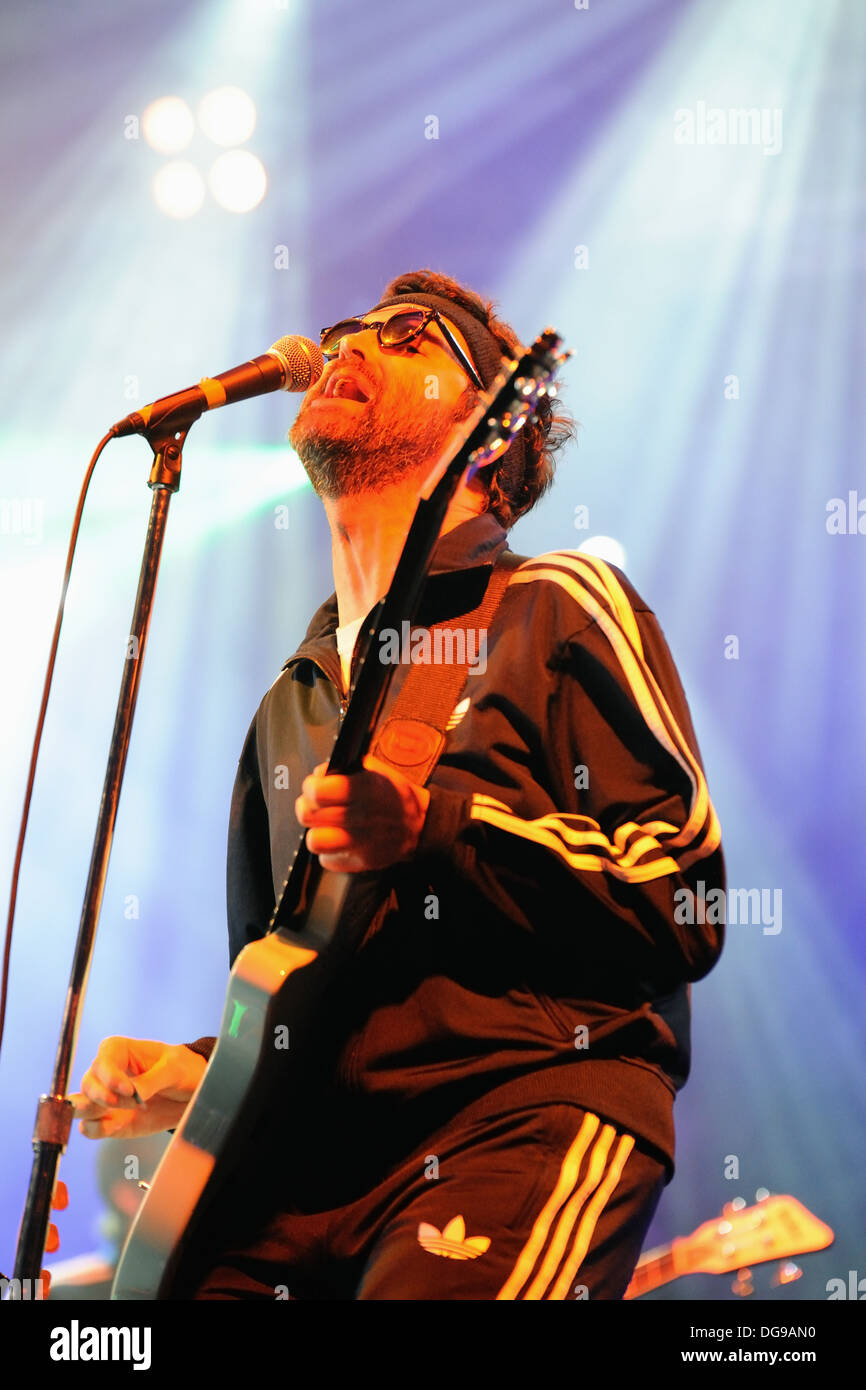 Mark everett hi-res stock photography and images - Alamy