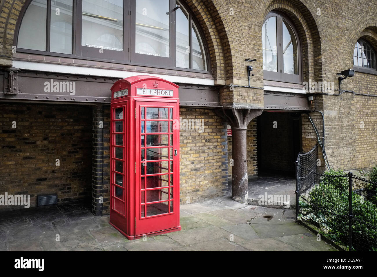 A traditional red telephone box Stock Photo - Alamy