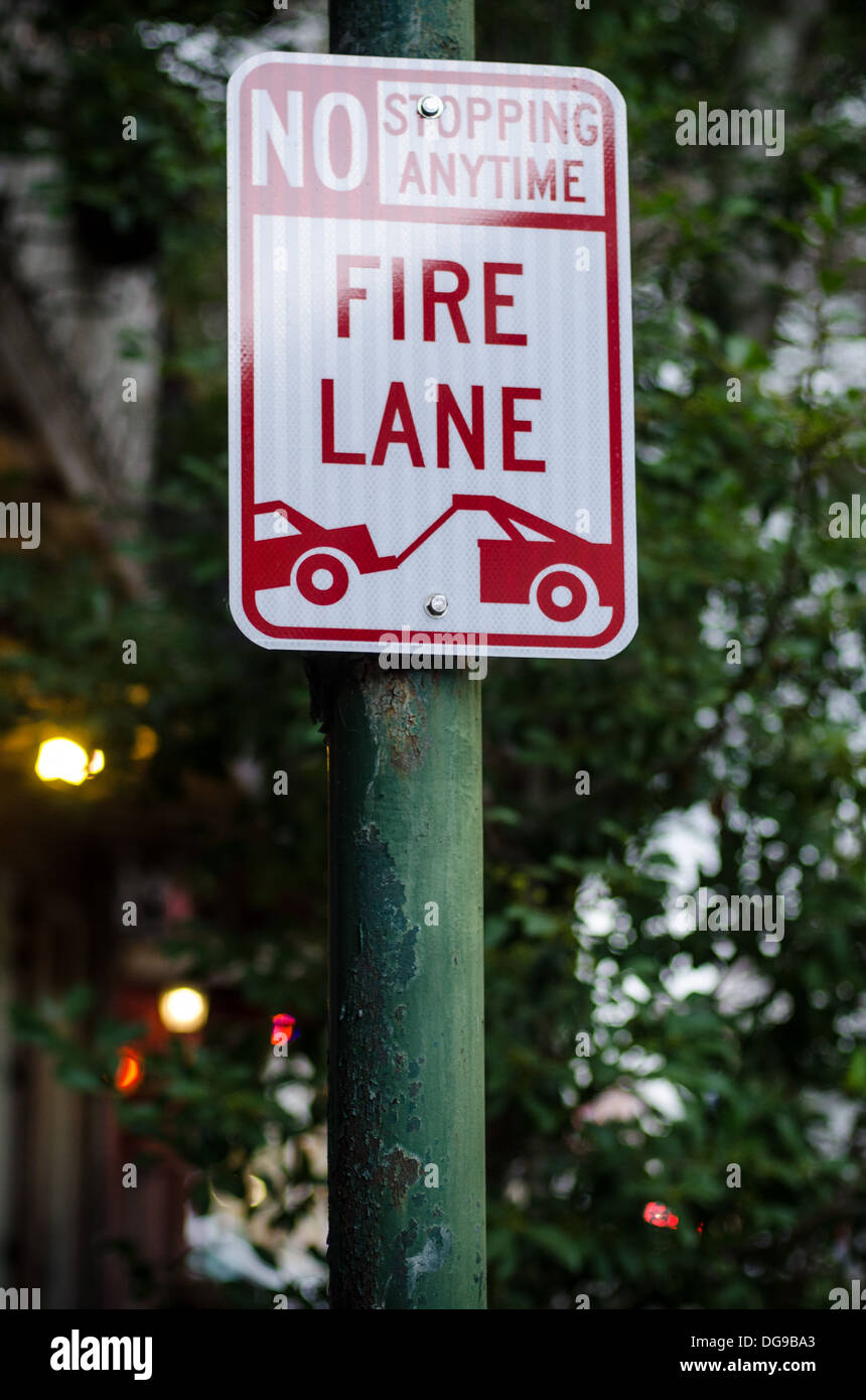 Violate warning sign hi-res stock photography and images - Alamy