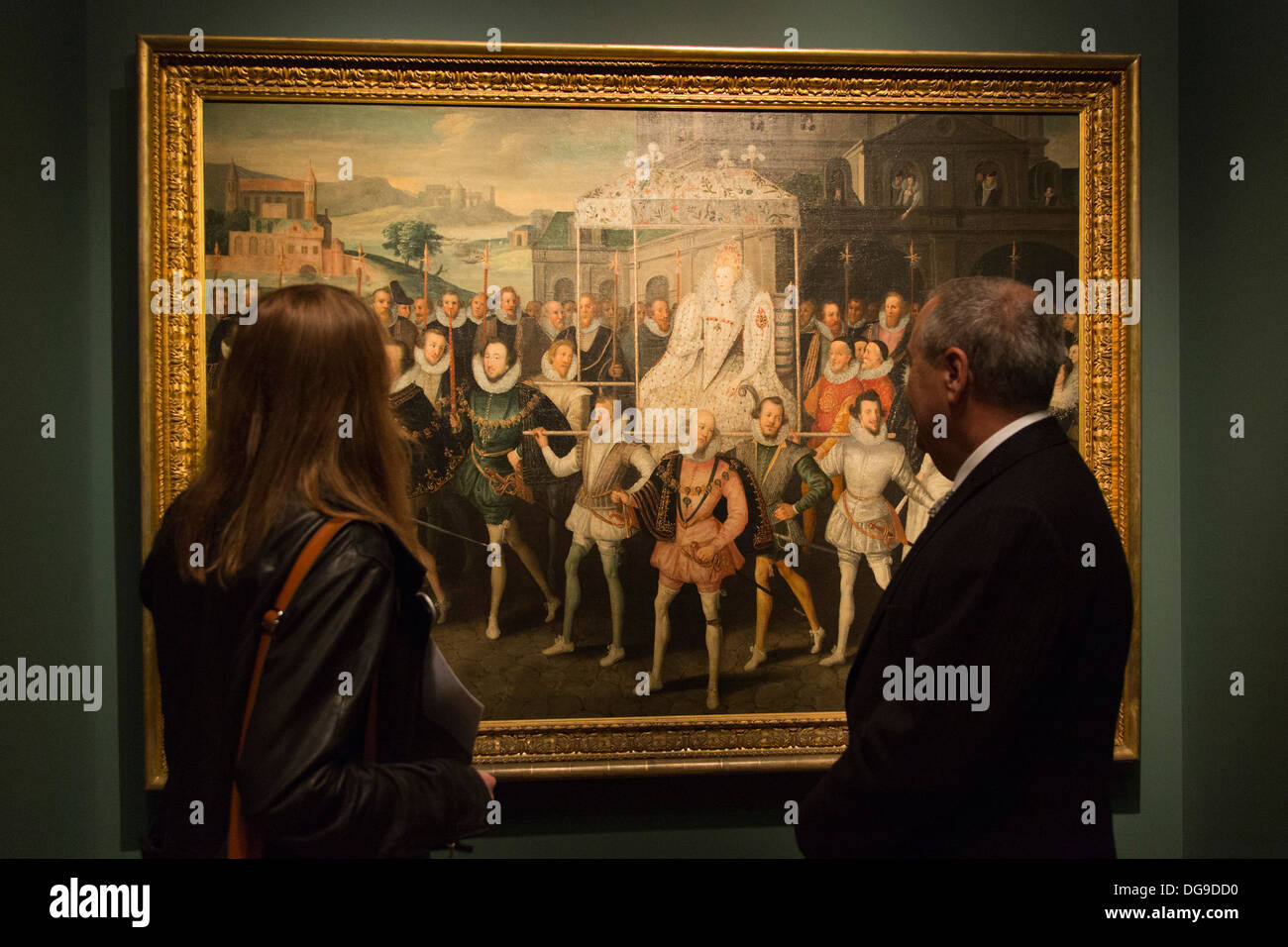 Queen elizabeth i procession hi-res stock photography and images - Alamy