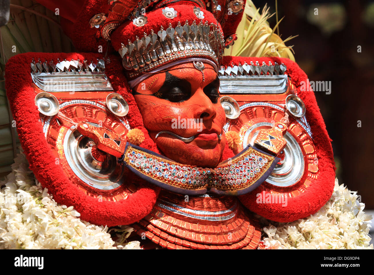 theyyam in meditation with closed eyes Stock Photo - Alamy