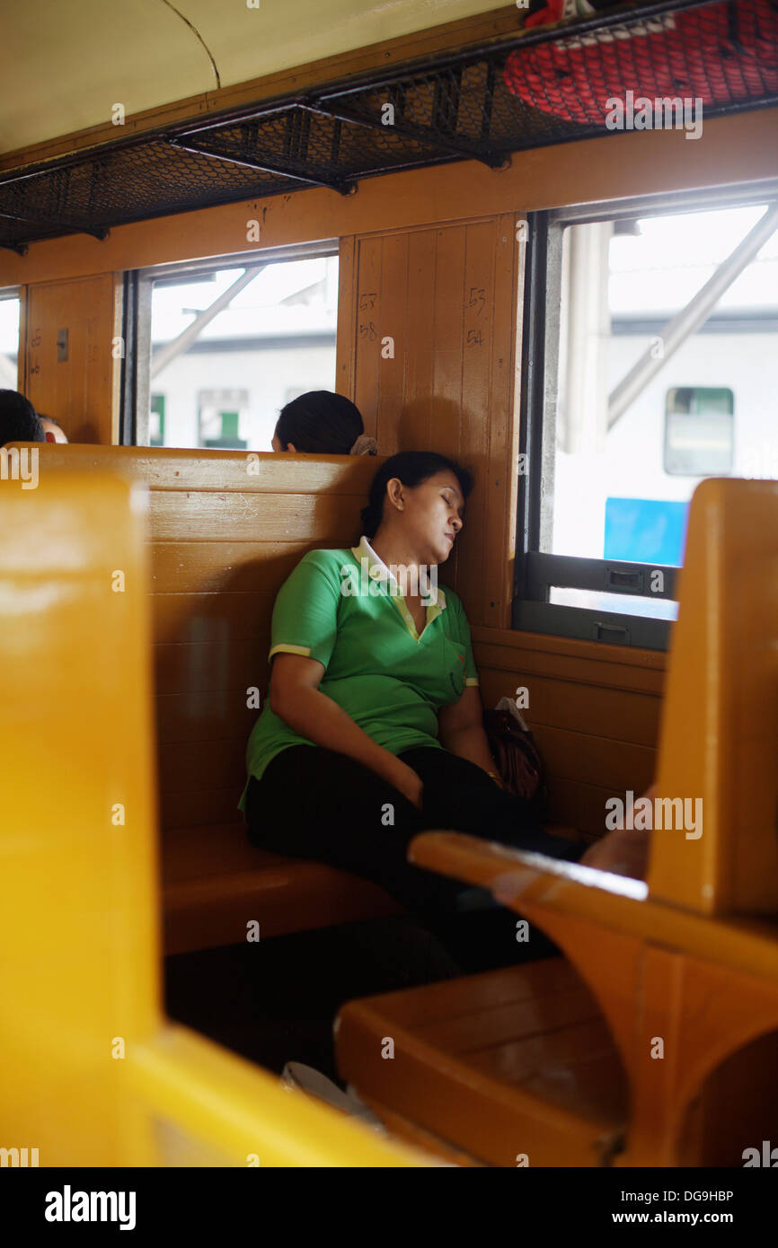 3rd rail network hi-res stock photography and images - Alamy