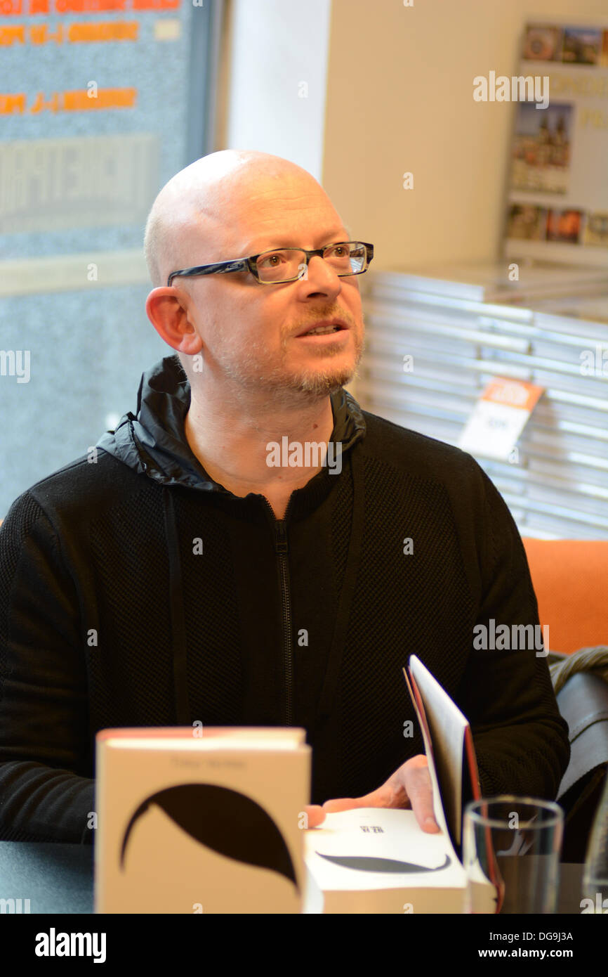 Palac knih luxor hi-res stock photography and images - Alamy