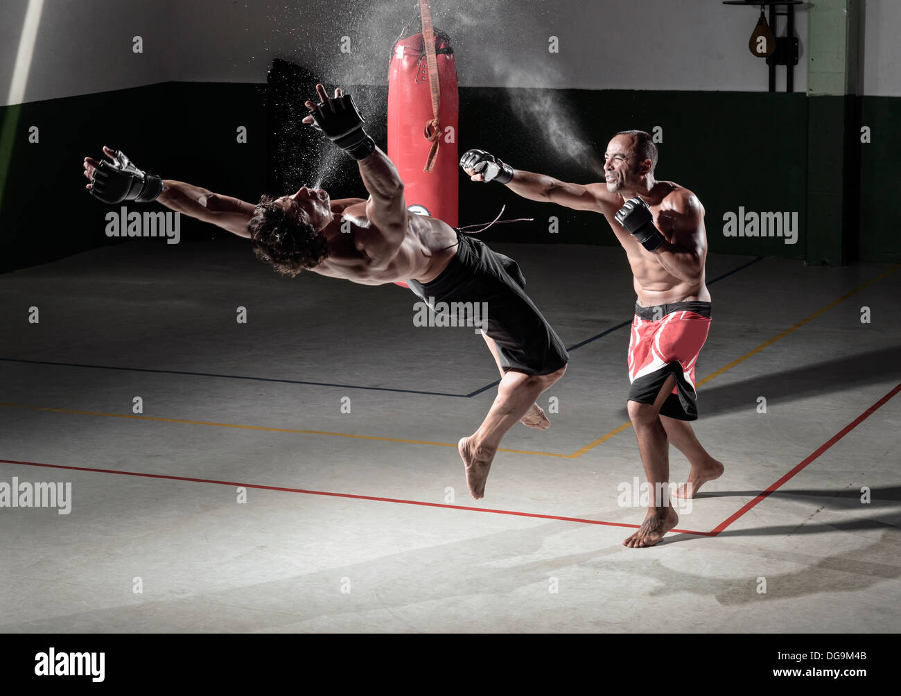 Knock out boxing hi-res stock photography and images - Alamy