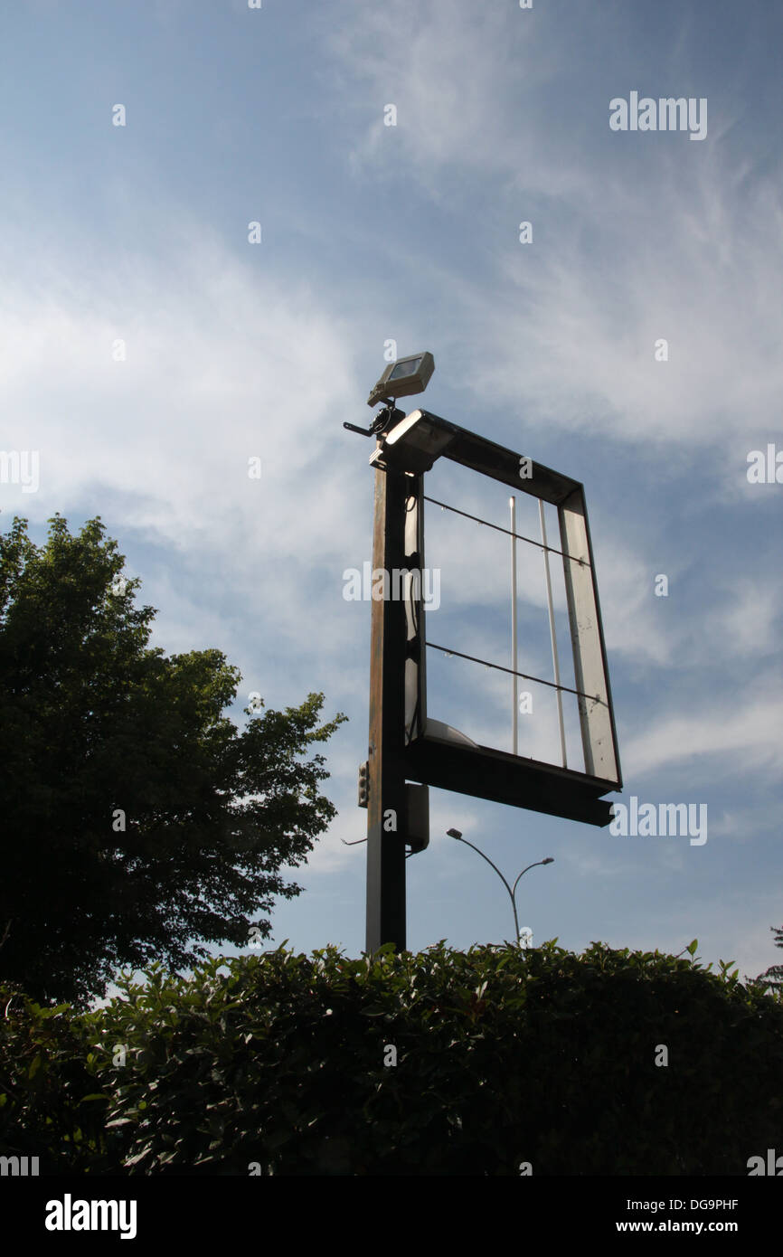 damaged neon sign notice outdoors Stock Photo - Alamy