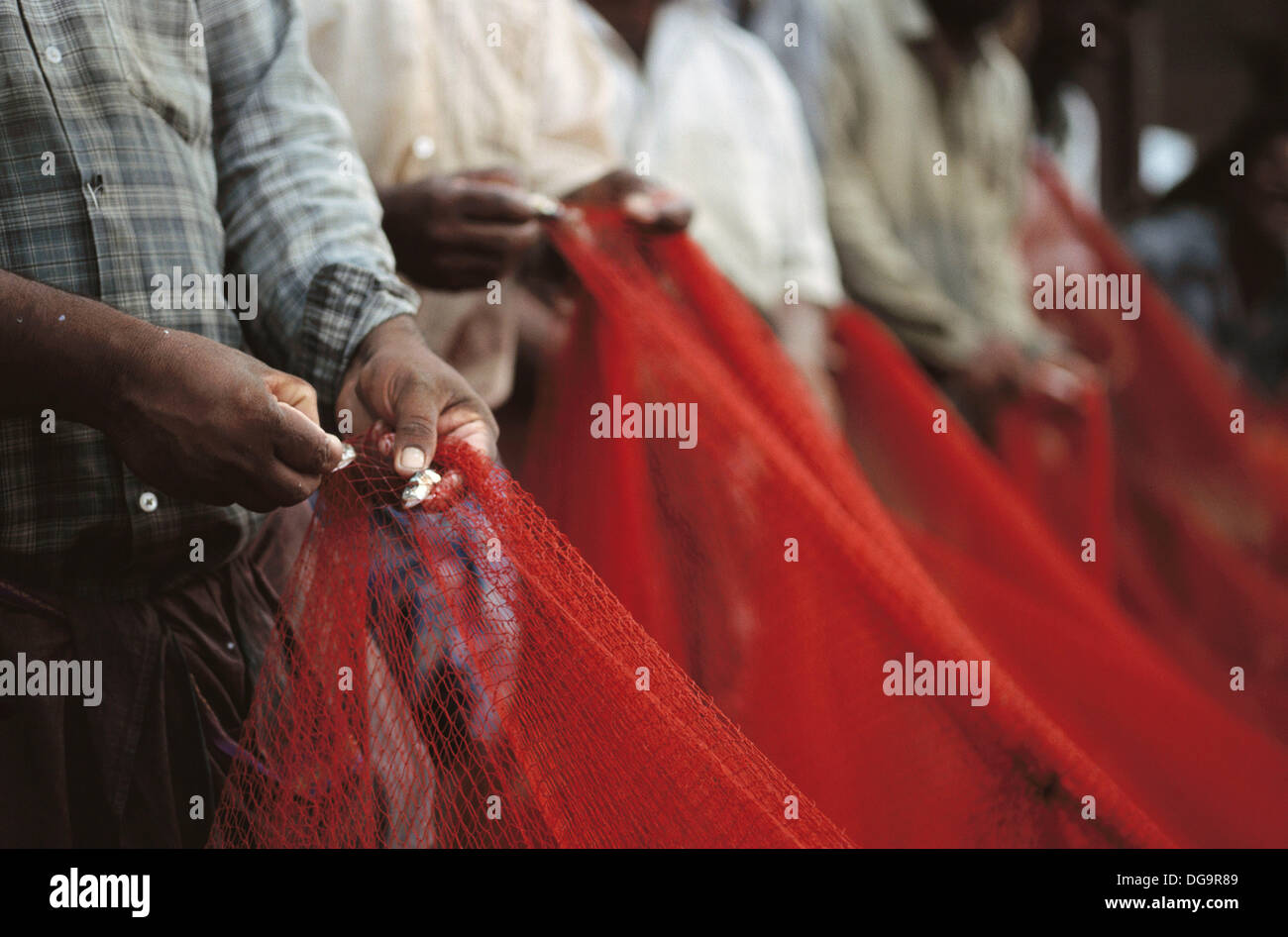 Fix nets hi-res stock photography and images - Alamy