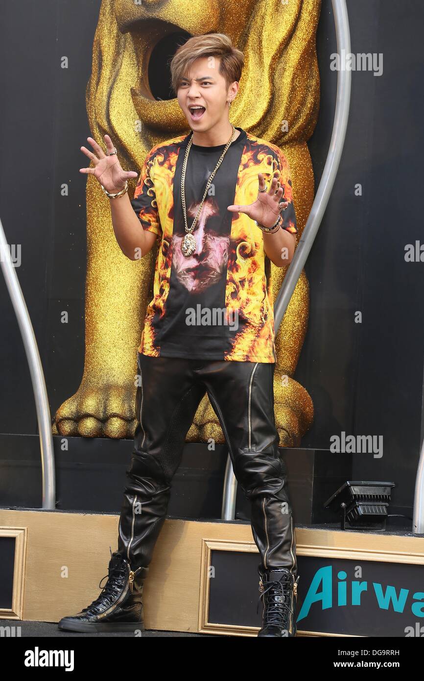 Taipei, Taiwan. 16th Oct, 2013. Singer Show Lo releases new album in ...