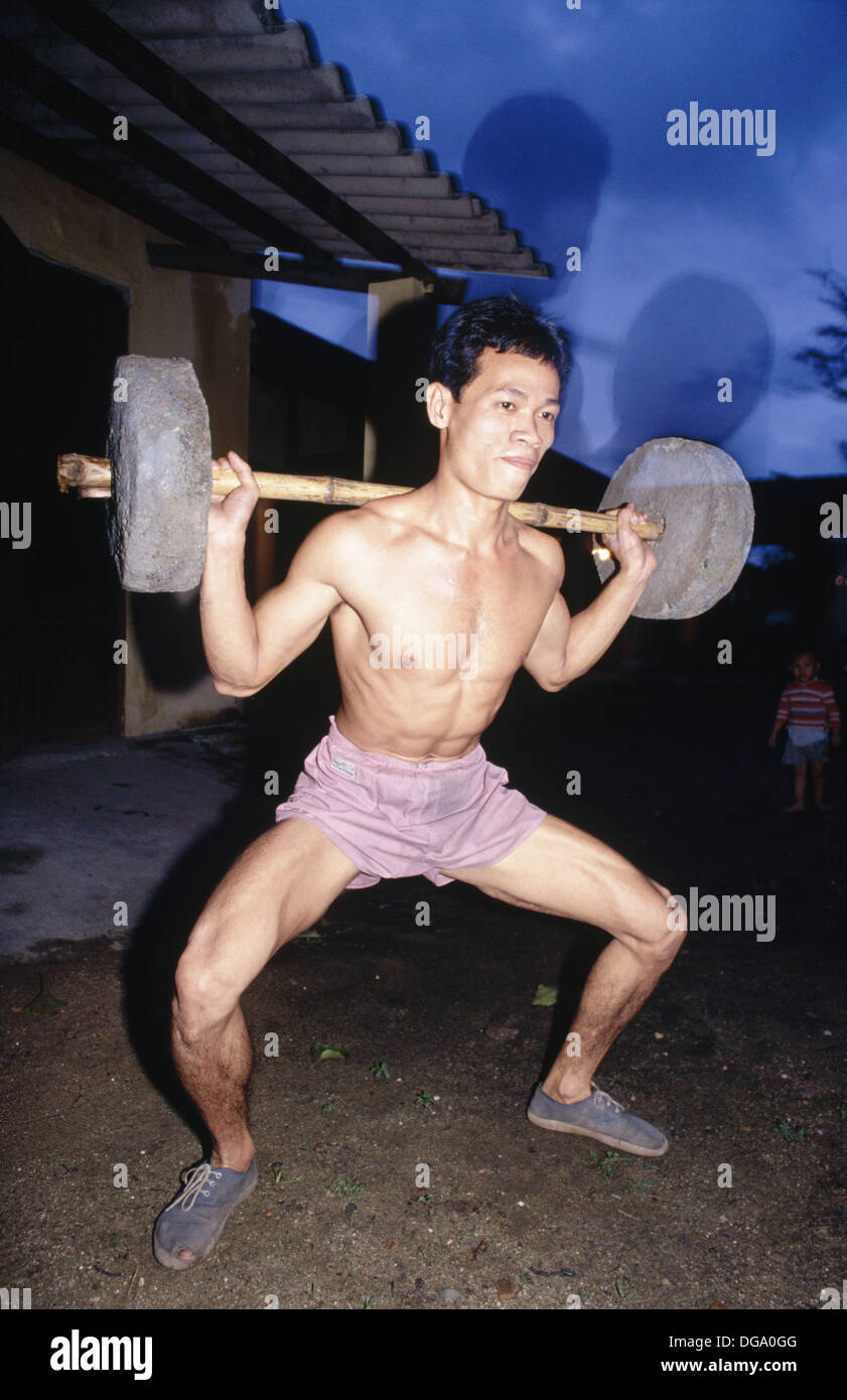 Old fashioned gym hi-res stock photography and images - Alamy