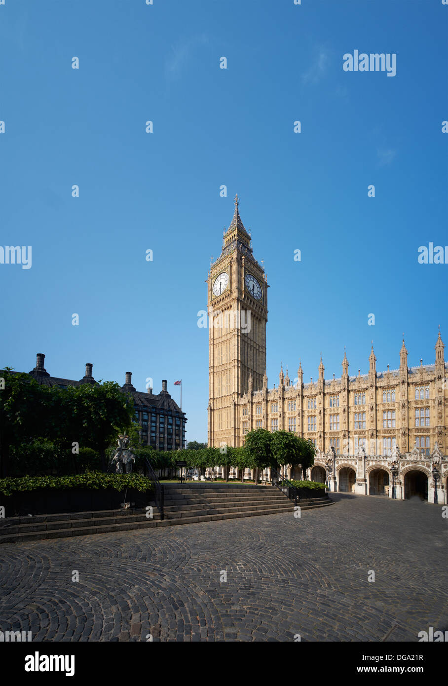 New palace yard hi-res stock photography and images - Alamy