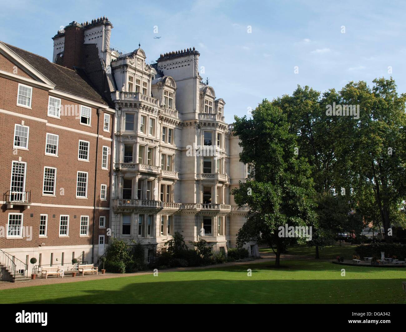 Middle Temple Gardens, London High Resolution Stock Photography and ...