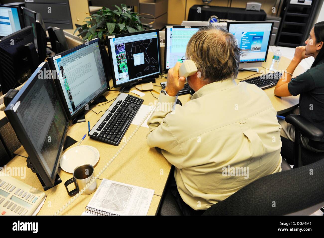 Doppler radar storm screen hi-res stock photography and images - Alamy