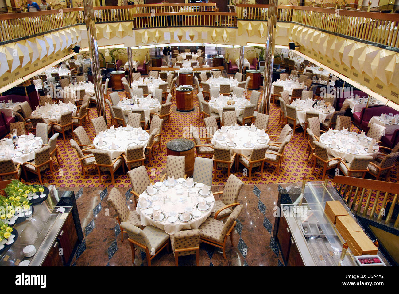 Carnival Breeze Dining Room