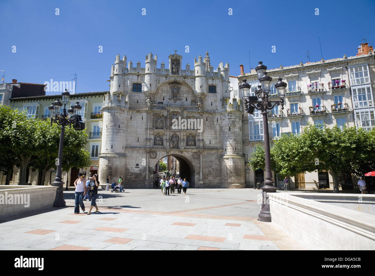 Puerta de santa maría gate hi-res stock photography and images - Alamy