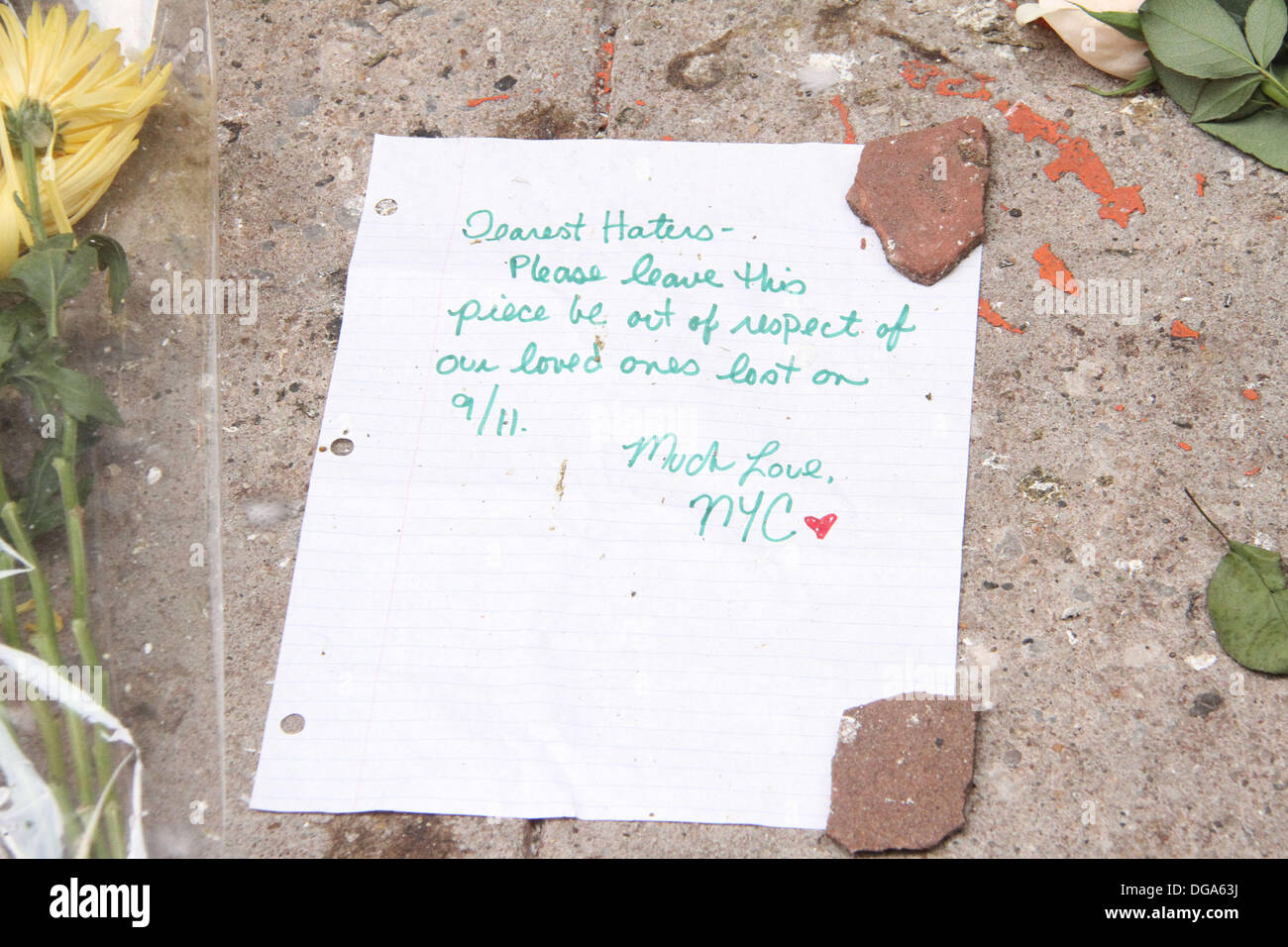 New York, USA. 16th Oct, 2013. A view of letter asking 'haters' not to ...