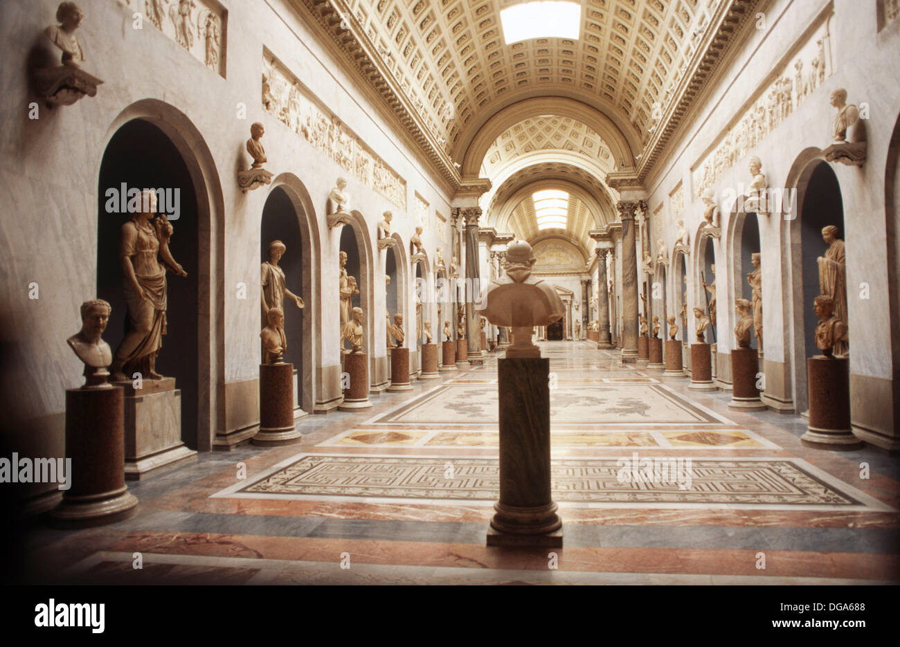 Roman sculptures museum hi-res stock photography and images - Alamy
