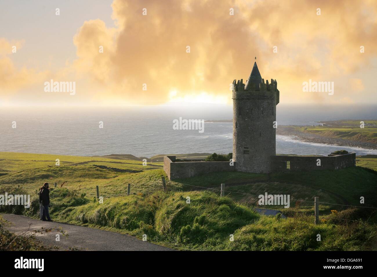 Doonagore castle, Doolin, Co Clare, Ireland Stock Photo - Alamy