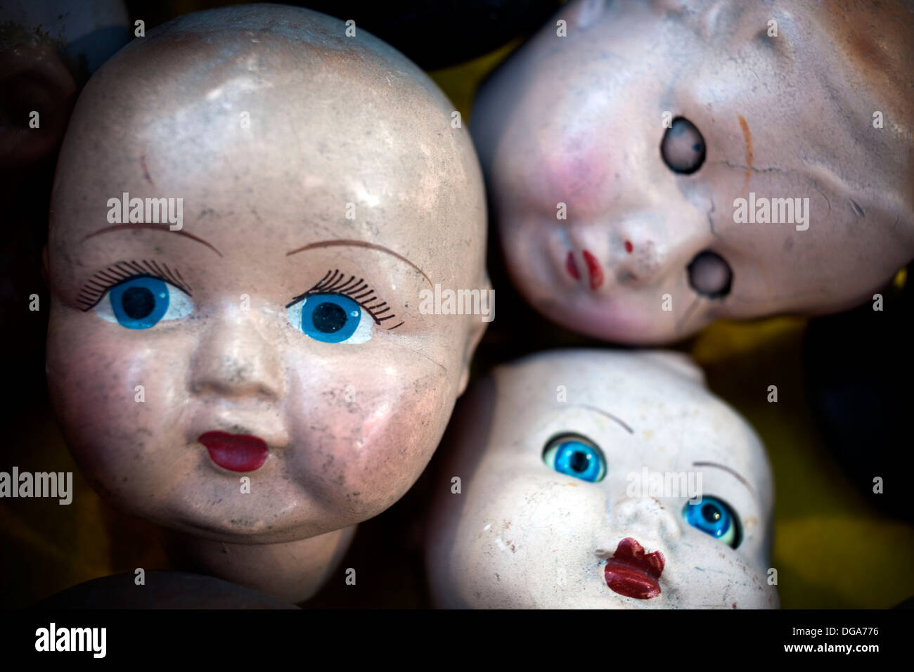 Vintage broken doll hi-res stock photography and images - Alamy