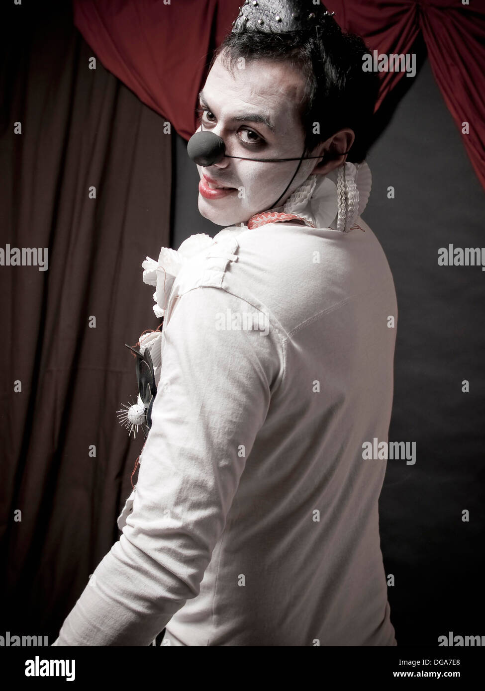 Clown stand hi-res stock photography and images - Alamy