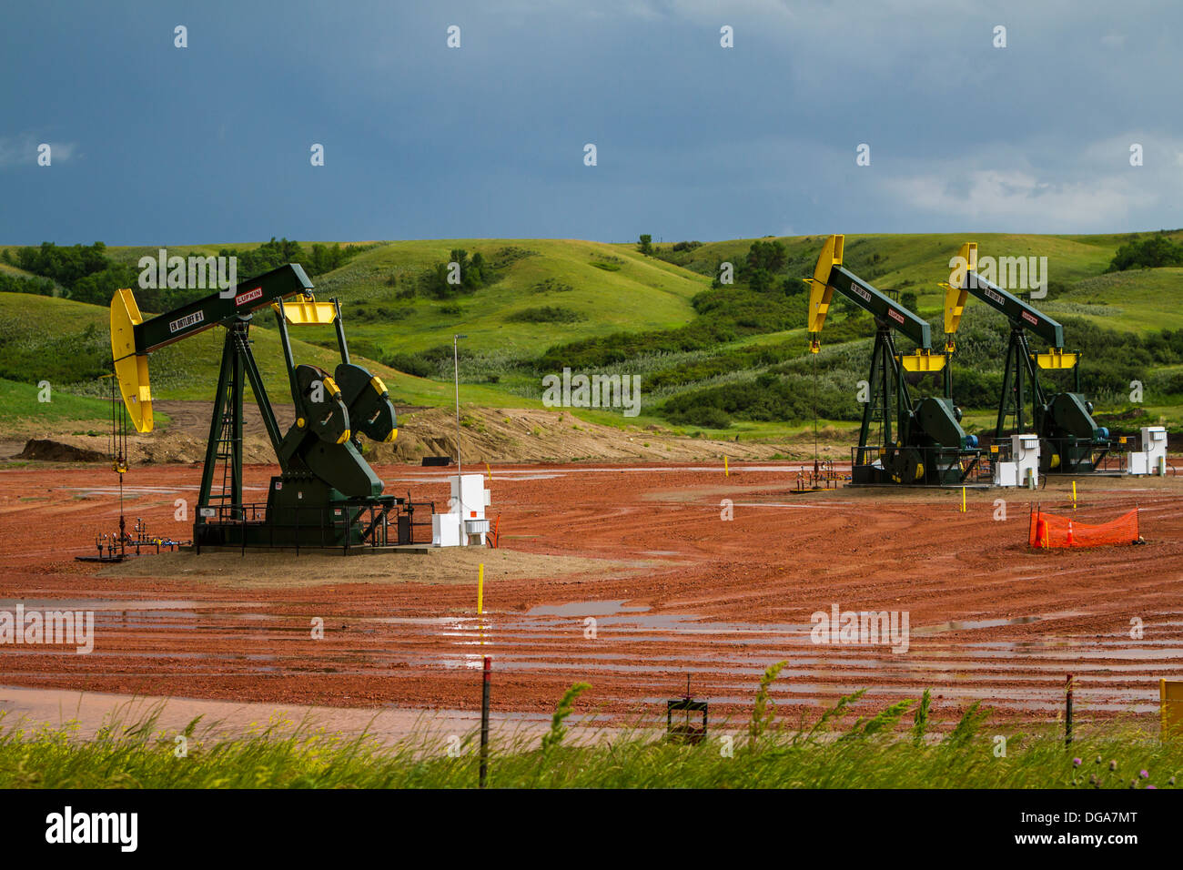 Bakken north dakota shale hi-res stock photography and images - Alamy