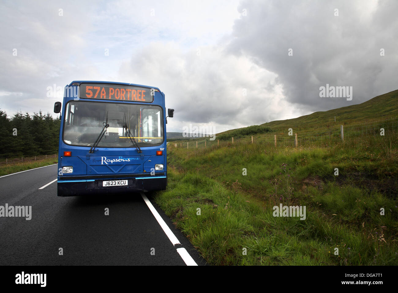 Bus Isle Of Skye High Resolution Stock Photography and Images - Alamy