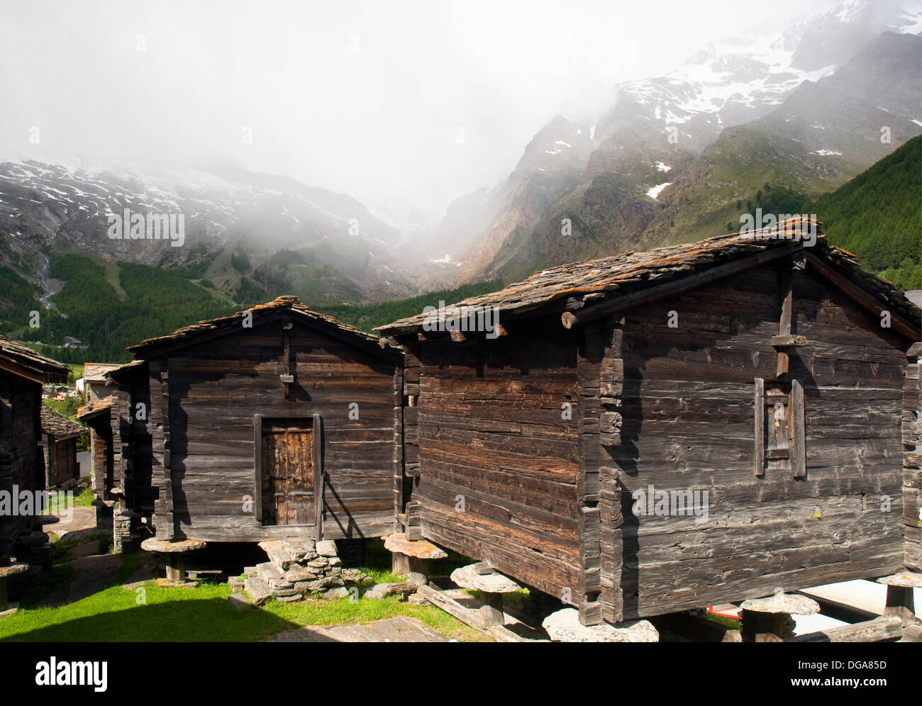 Historical storehouses hi-res stock photography and images - Alamy