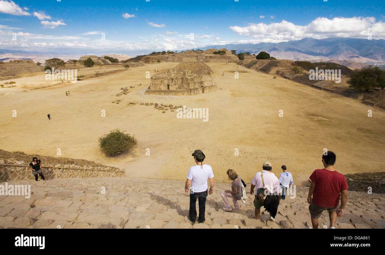 Mixtec architecture hi-res stock photography and images - Alamy