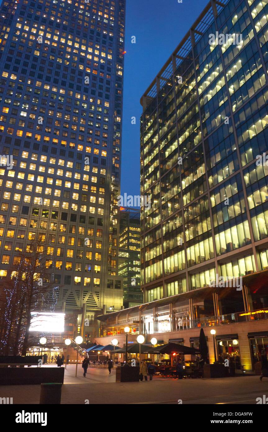 London office blocks hi-res stock photography and images - Alamy