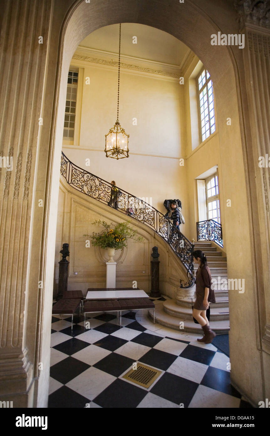 Musee rodin paris interior hi-res stock photography and images - Alamy