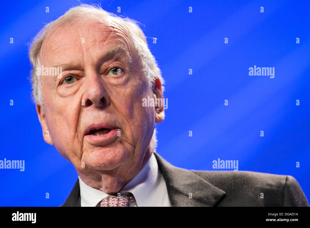 T. Boone Pickens, Chairman of BP Capital Management Stock Photo - Alamy