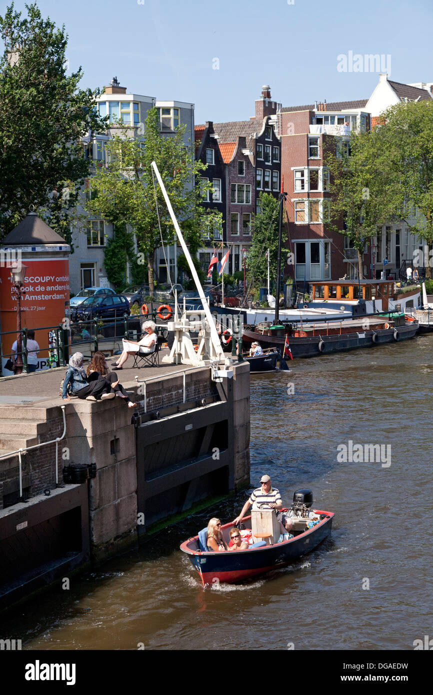 Lock view hi-res stock photography and images - Alamy
