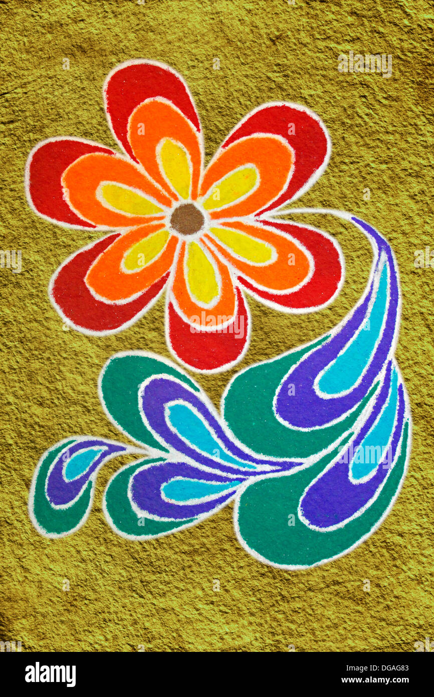 Rangoli indian art drawing colors hi-res stock photography and images ...