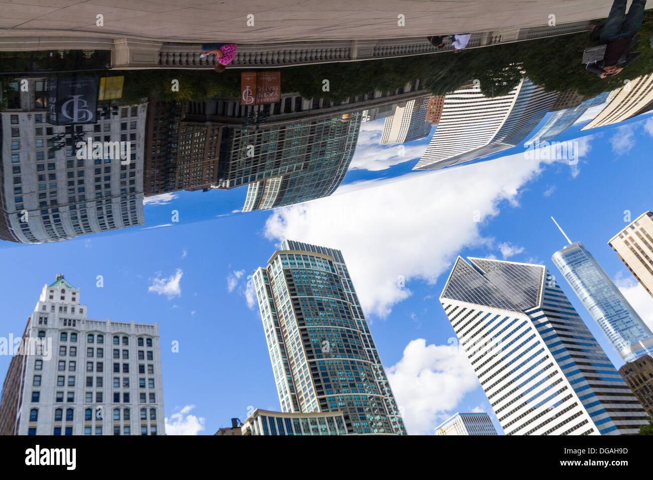 Building reflections in Cloud Gate sculpture, Chicago, USA Stock Photo ...