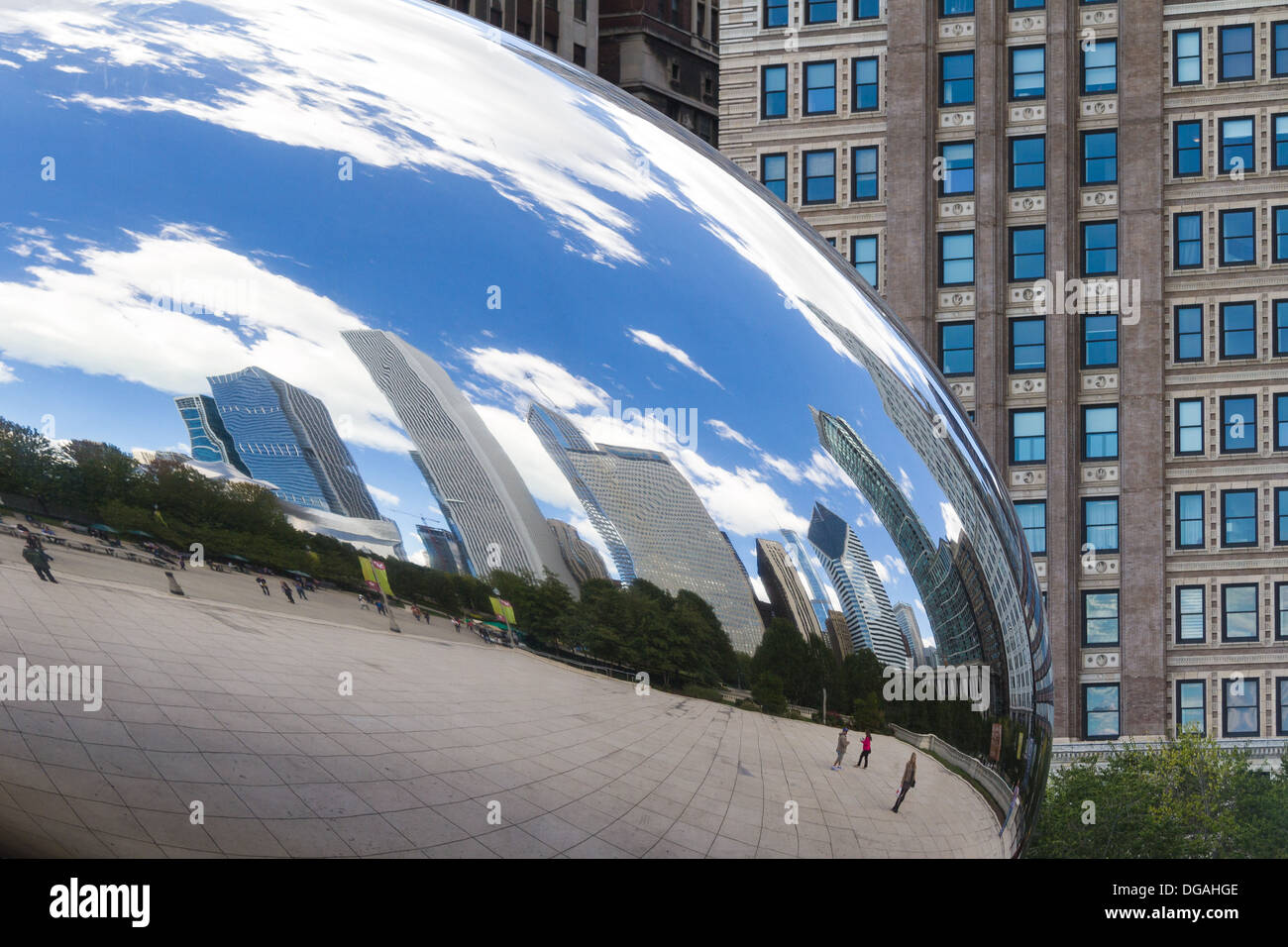 Close up detail of Cloud Gate sculpture in Chicago, USA Stock Photo - Alamy