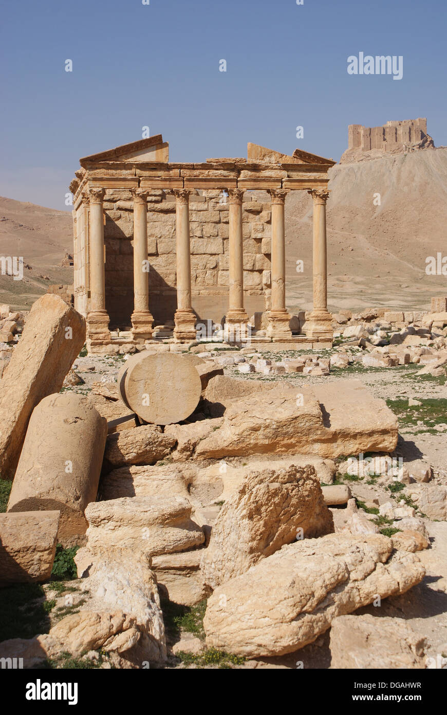 Palmyra temple hi-res stock photography and images - Alamy