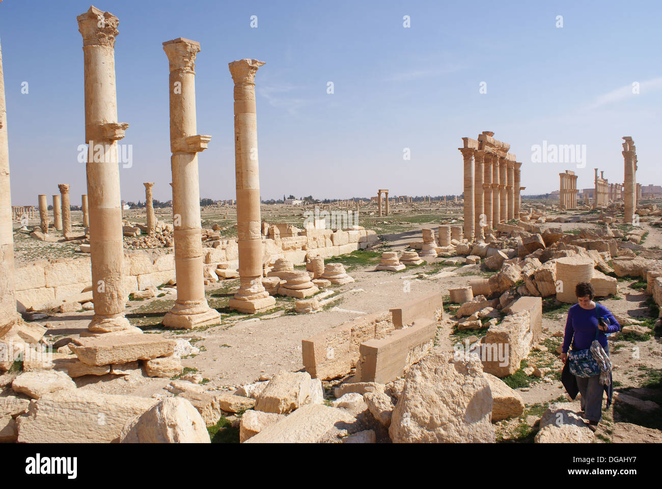 Colonnade and capitals hi-res stock photography and images - Alamy