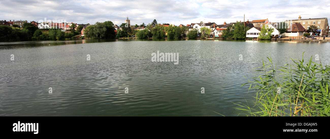 View of the Mere, market town of Diss, Norfolk, England, Britain, UK ...