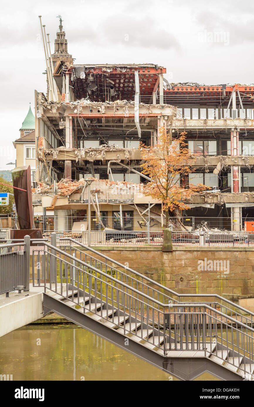 Condemned house hi-res stock photography and images - Alamy