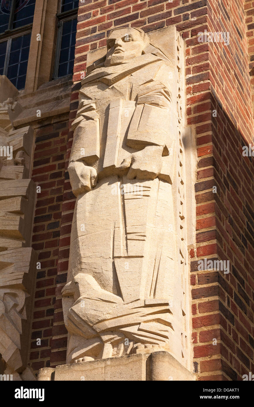 Guildford cathedral statue hi-res stock photography and images - Alamy